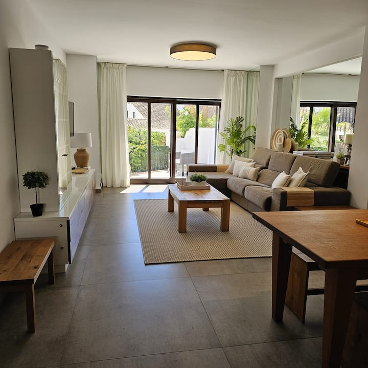Flat In Puerto Banus, Marbella - Marbella