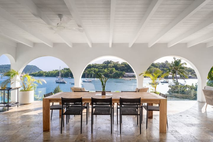 Titan Mansion - Vanuatu