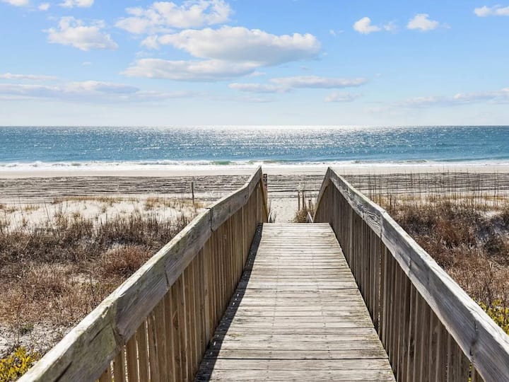 Emerald Beaches - Emerald Isle, NC