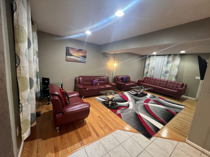 Single-family House - Glen Burnie, MD