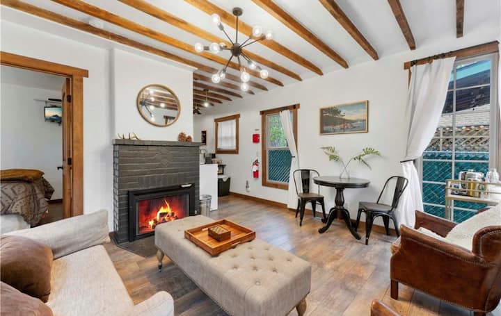 Twin Pines Hideaway + Bbq + Fire-pit +Location! - Big Bear Lake, CA