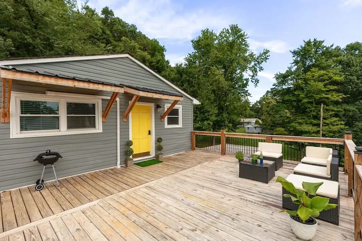 Zen Bungalow - Hot Tub, Fire Pit, Massage Chair - Asheville