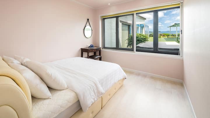 은빛하우스-(복층편백룸/스파룸/오션뷰/개별테라스) - Geoje-si