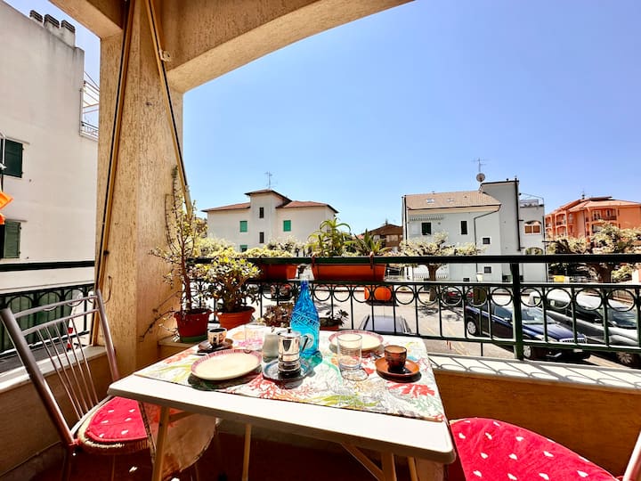 Hostdomus - Leo's House - Pietra Ligure