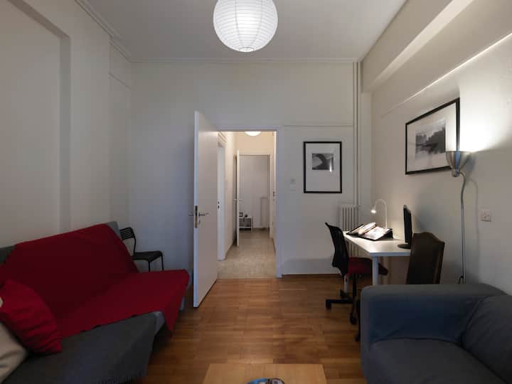 Cozy Flat In Pagrati - 100 Mbps - Athen