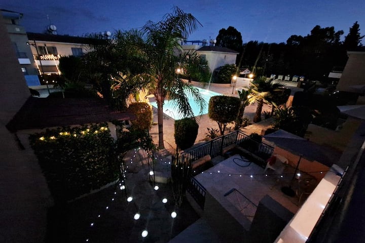 Cosy Townhouse Universal Paphos - 帕福斯