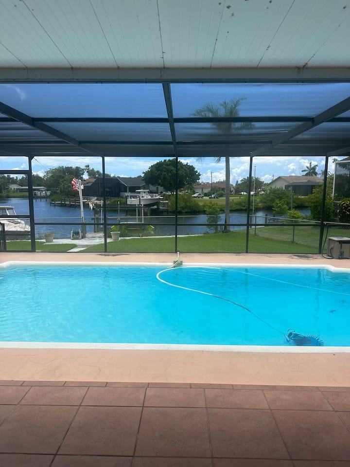 Stunning Marlin Waterfront Pool Home With Rv Space - Venice, FL