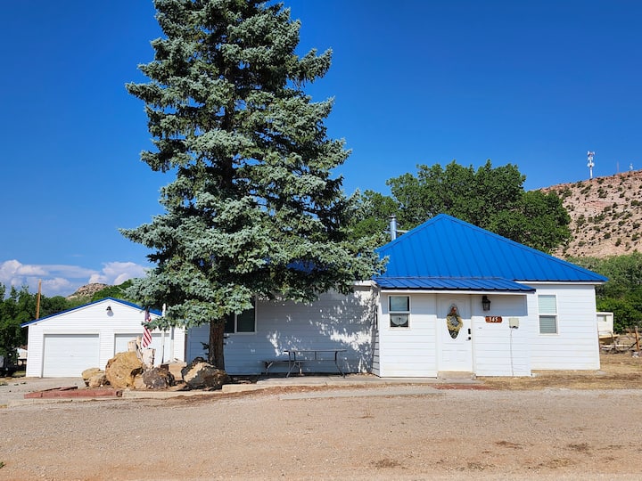Escape To Flaming Gorge. 9 Beds - Manila, UT
