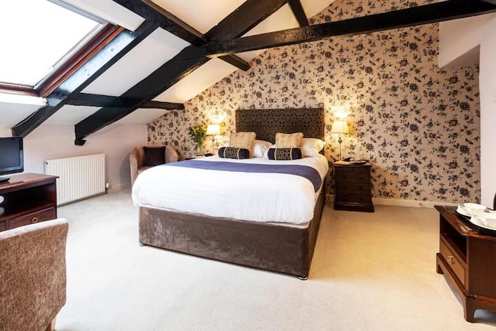 Double Room With Bath - Windermere