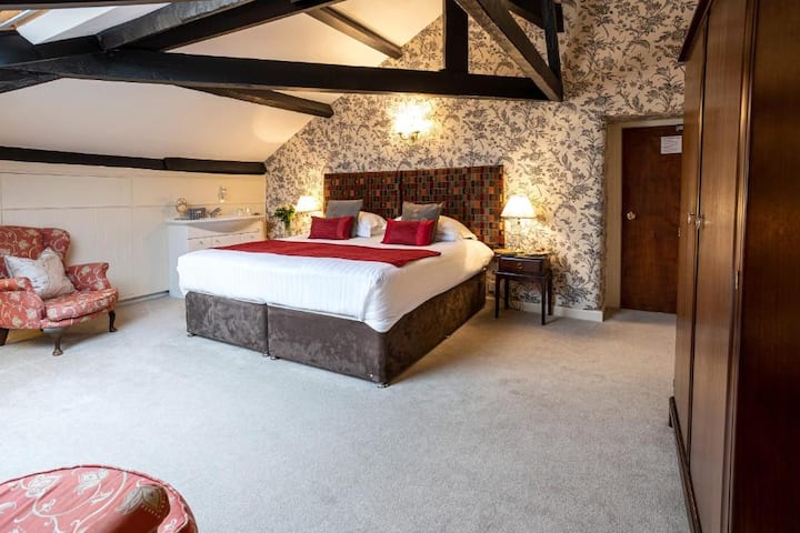 Double/twin Room-privatebathroom Not En-suite - Newby Bridge