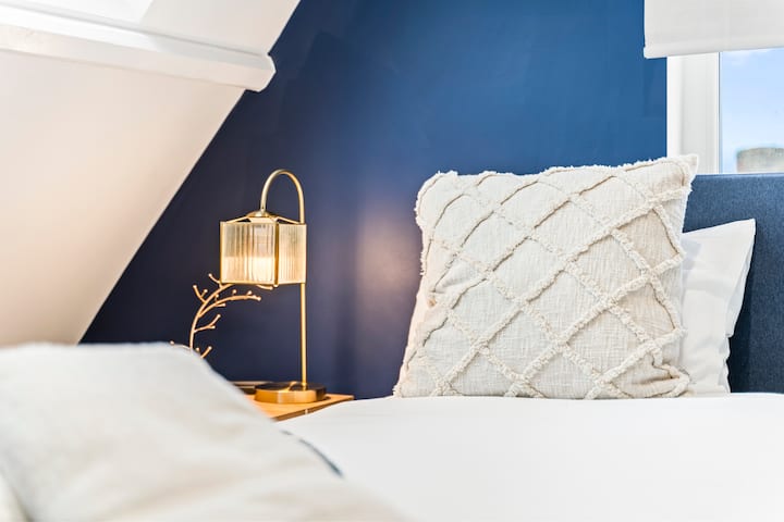 Bowles Hotels | Beachfront Seaview Penthouse #9 - Redcar