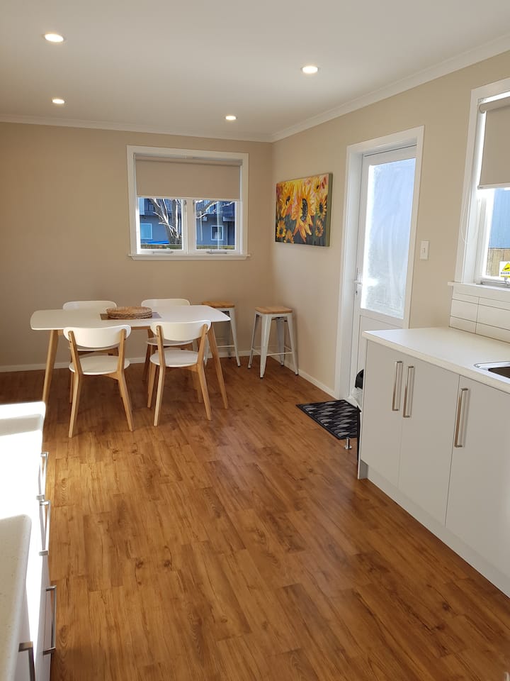 House With 3 Bedroom - Palmerston North