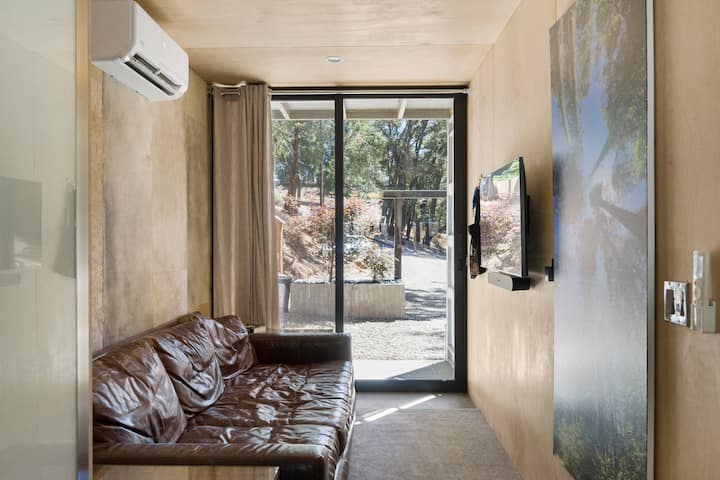 Relaxing Cabin Retreat -
 Hot Tub, Sauna With View - California