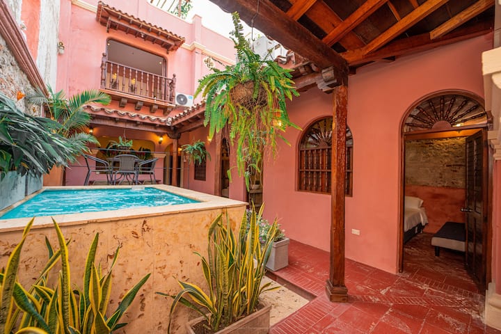 Casa Rosada | Private Pool In Walled City - Cartagena