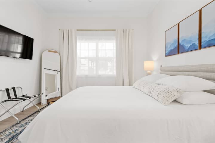 On The Downtown Square! 27 On Park-savannah Suite - Dahlonega, GA