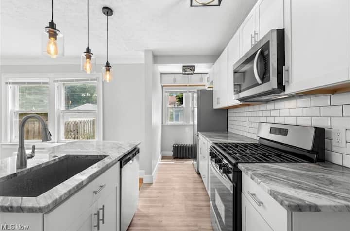 Serene Cleveland Hts - Cleveland, OH