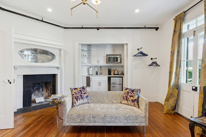 Perfect Location - Downtown Charleston - 1br/1ba - Charleston, SC