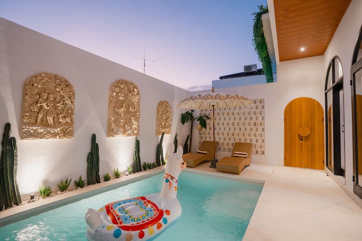 1 Bedroom Private Pool Suite Villa + Floaties - Denpasar