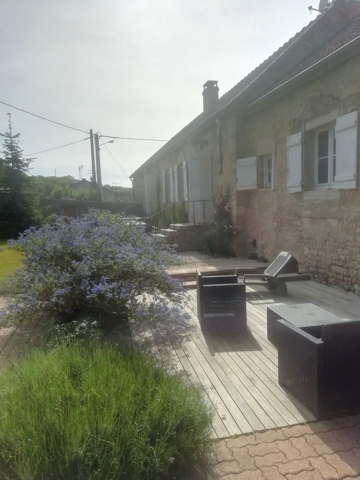 Entre Bourgogne Et Morvan : Chambre Tintin - Montbard
