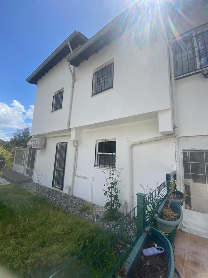 Peaceful & Big House In Perfect Location By Doctor - Marmaris