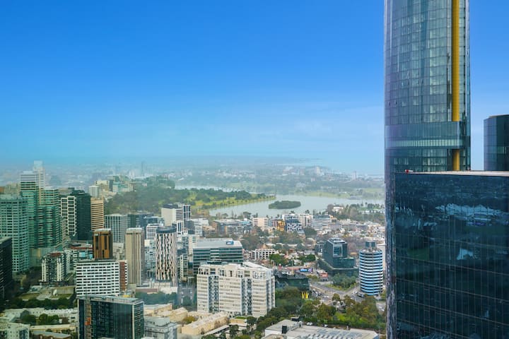 Level 55-pure Elegance Urban Skyline Views 2b2b - Margaret Court Arena
