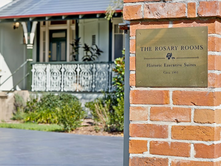 The Rosary Rooms - Wisteria - Grafton