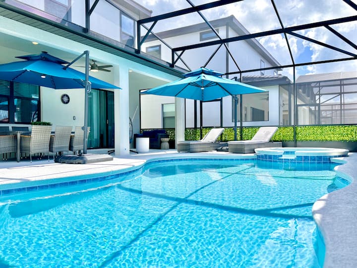 Retreat W/ Pvt Pool + Summer Kitchen | Intl Drive - Orlando