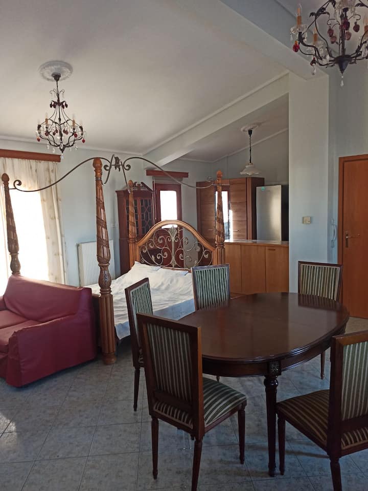 Nea Peramos Apartment-2 - Саламин