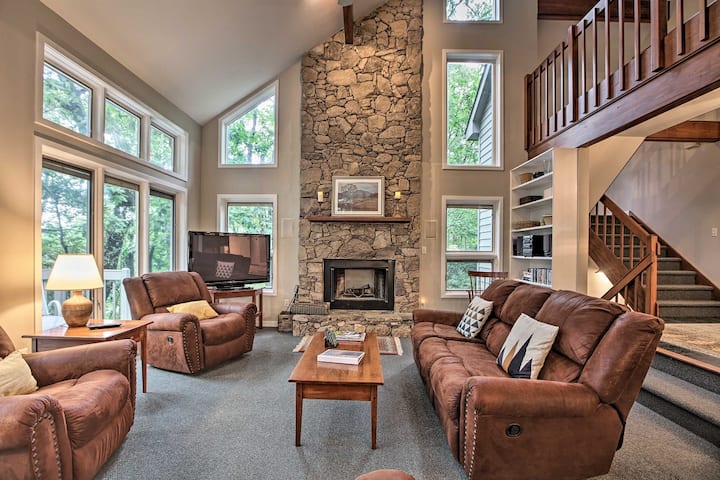 Mntn View Hot Tub Foosball Fireplace Multi-deck - Wintergreen, VA