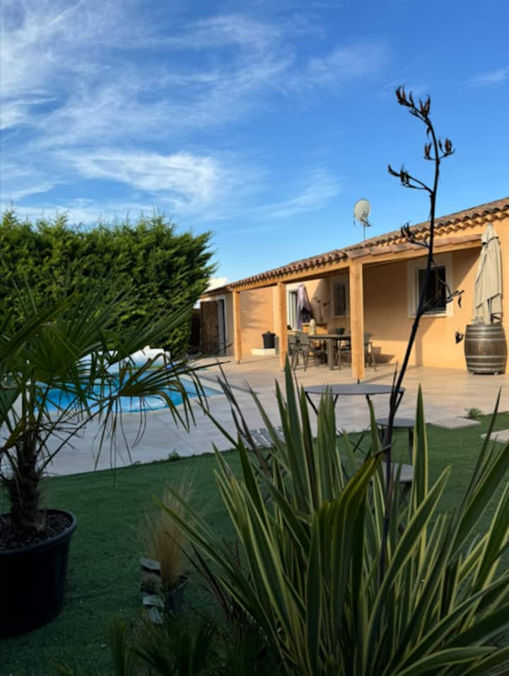 Maison 3 Chambres Avec Piscine - Valensole