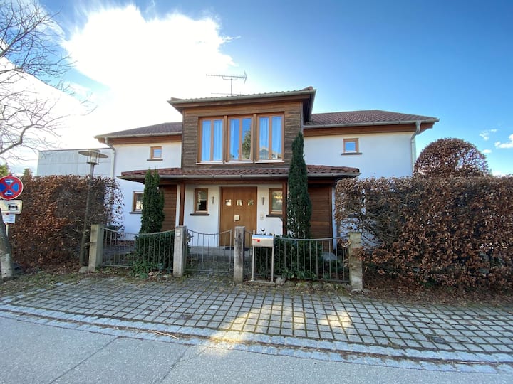 Luxuriöses Einfamilienhaus - Vogtareuth