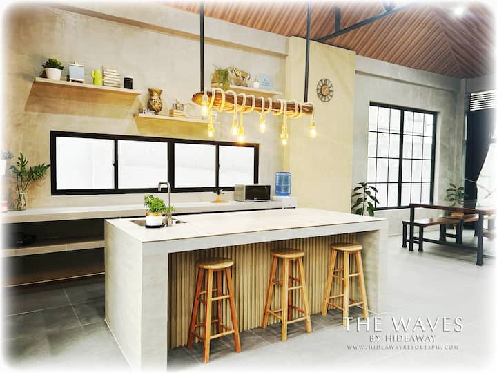 36 Persons * 3 Rooms * Spacious Beachfront Private - Calatagan