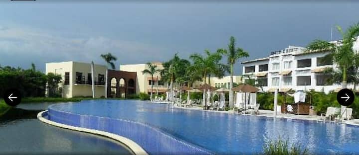 Cozy Main Floor Studio Apartment - Nuevo Vallarta