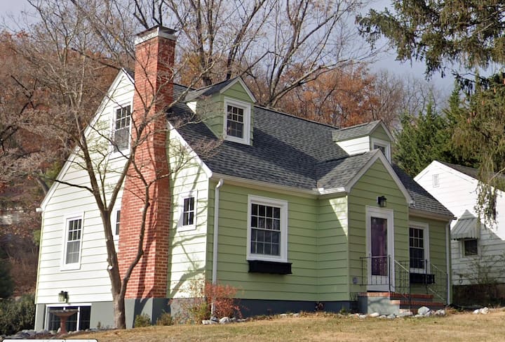 The Cape On College - Staunton, VA