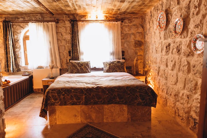Yüzyıllar İçInden Gelen Oda – Kasaba Kalbinde - Nevşehir