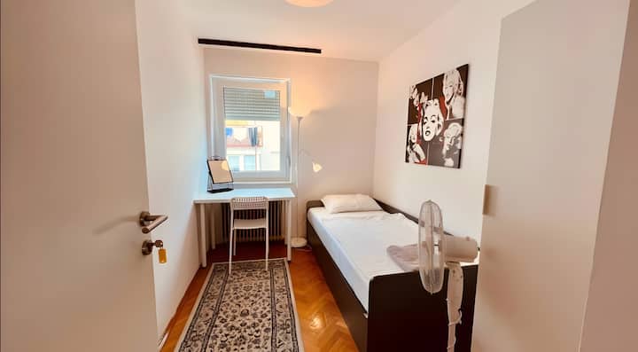 7 - Room With Shared Bathroom - Ljubljana