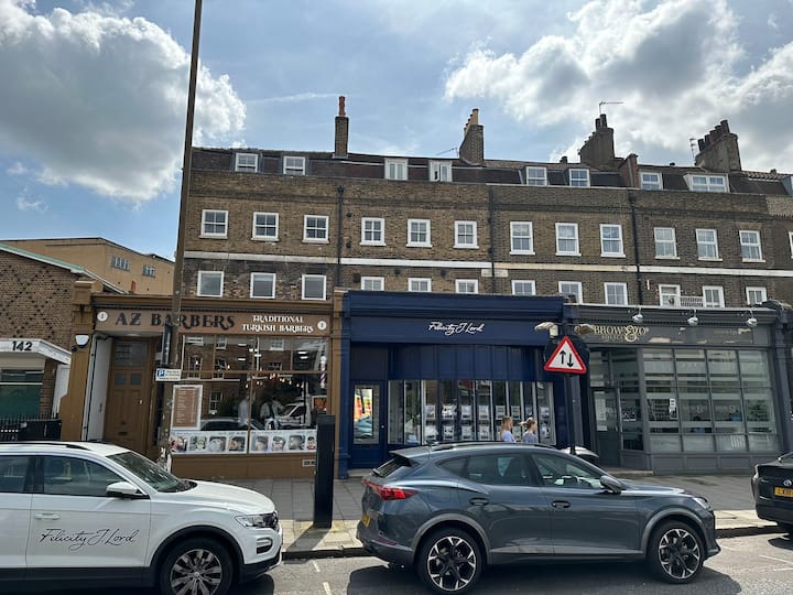 3 Bed Flat Near Greenwich Park - London