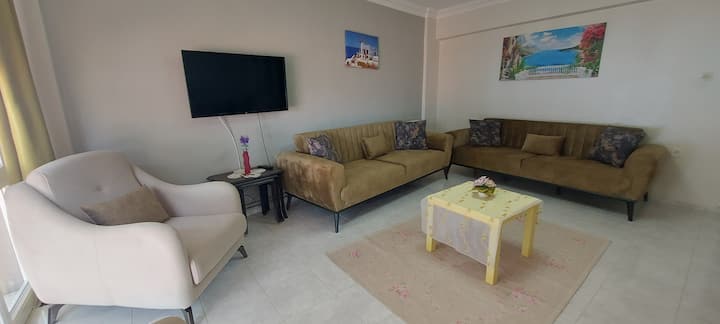 Dikili'de Denize Sıfır Daire - Bademli