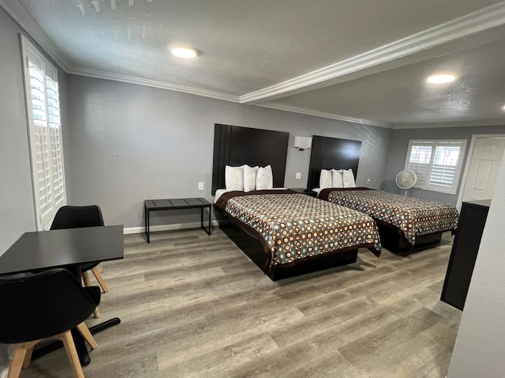 Affordable Two Queen Stay Near Pismo Beach - Avila Beach, CA