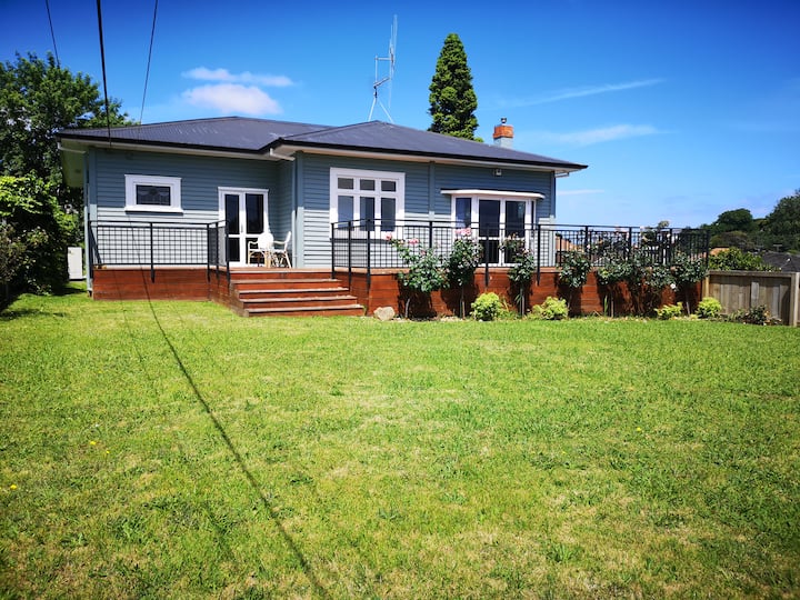Renovated Character With Spa - Te Awamutu