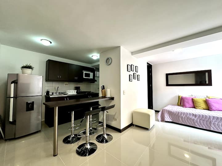 Apartamento En Laureles, Tipo Loft - Medellín, Colombia