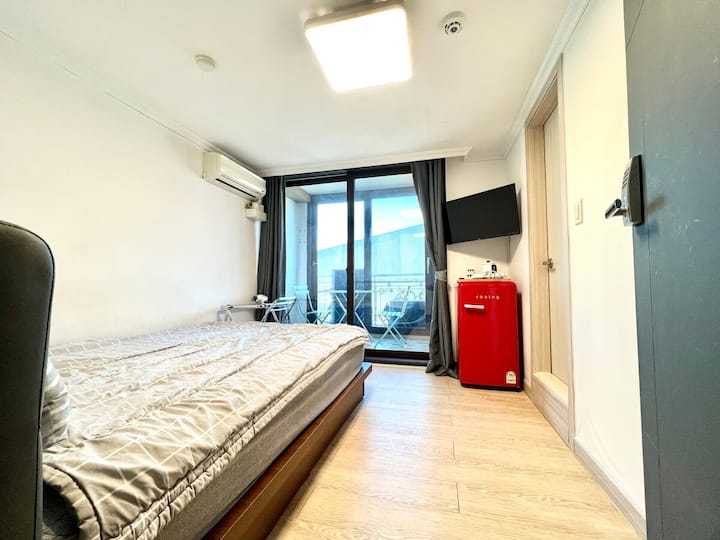 #명동역 도보3분 #발코니 #2인실 #코인 런드리 - Seoul