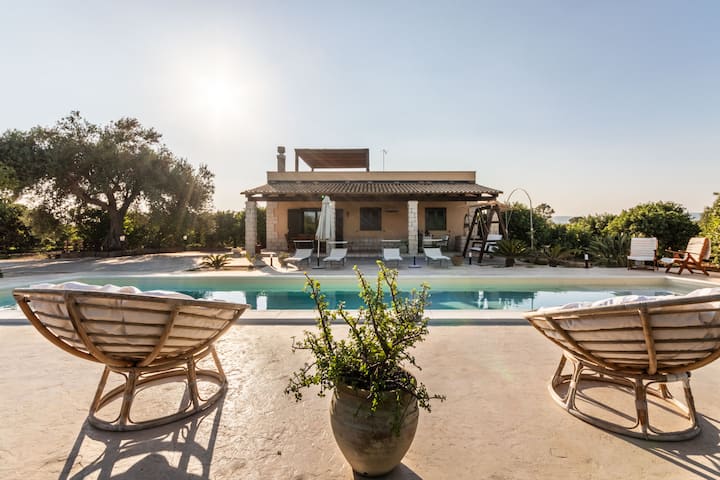 Villa Avec Nouvelle Piscine Près De La Mer - Avola