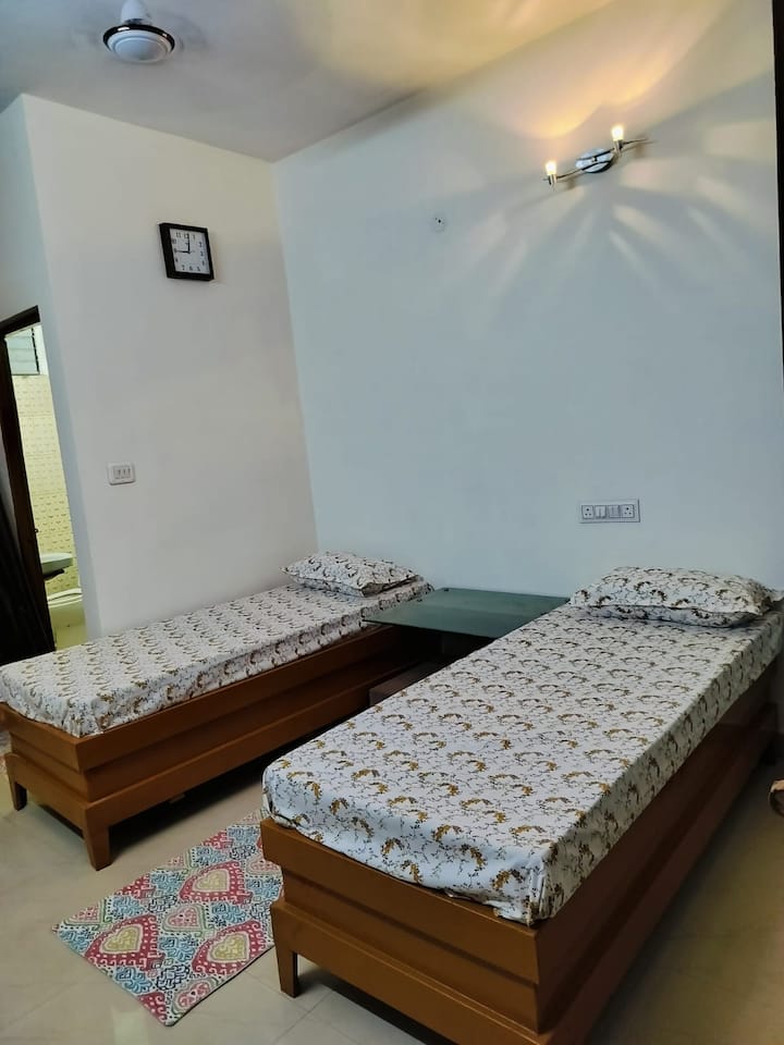 Radhika’s Stay - Gwalior