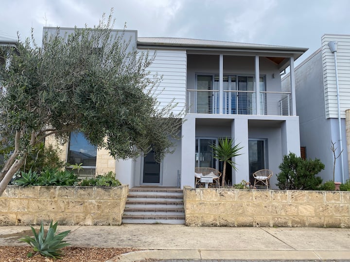 Beaconsfield Family Townhouse - Fremantle