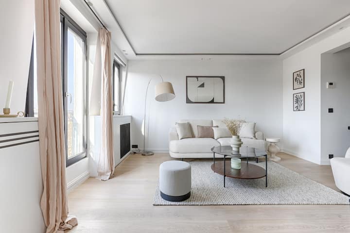 Design Flat 2br/6p- View Quai Seine - Champs-Élysées - Paris