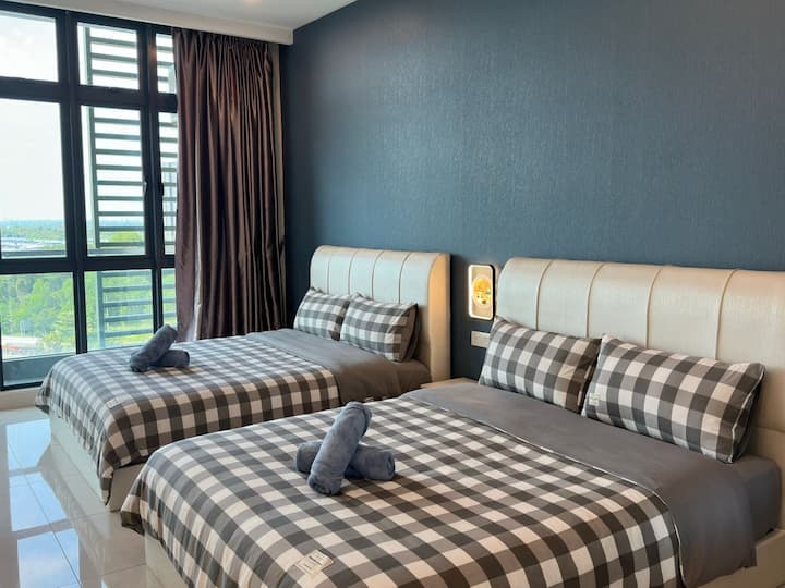 Green Haven Modern Minimalist Retreat - Masai