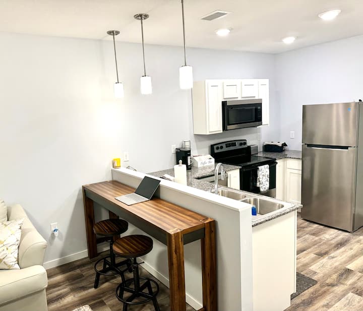 Basswood Stay 2:
Stylish And Comfortable Retreat! - Saint Paul, MN