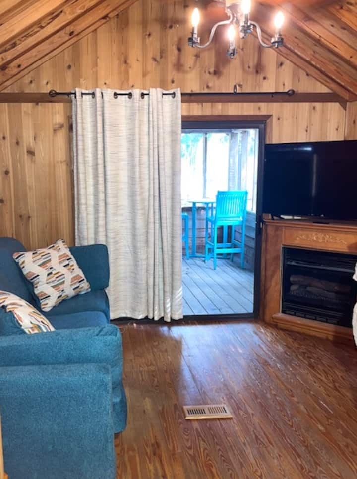 Lakefront Tiny Cabin Stunning View - South Carolina