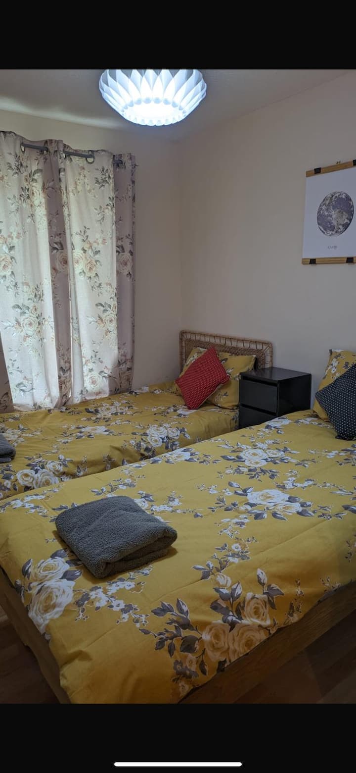 New Decor Apartment Close To Edinburgh City Center - Edinburgh